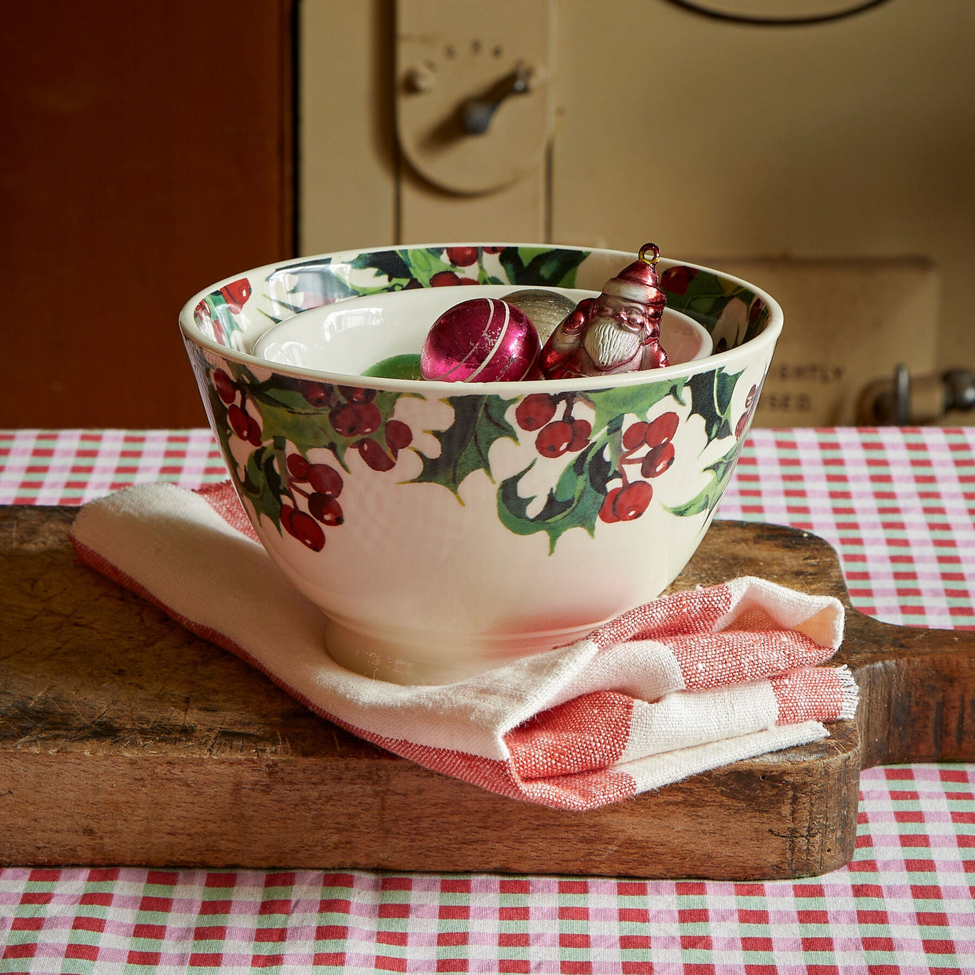 Christmas Bowls & Festive Serving Dishes | Emma Bridgewater UK