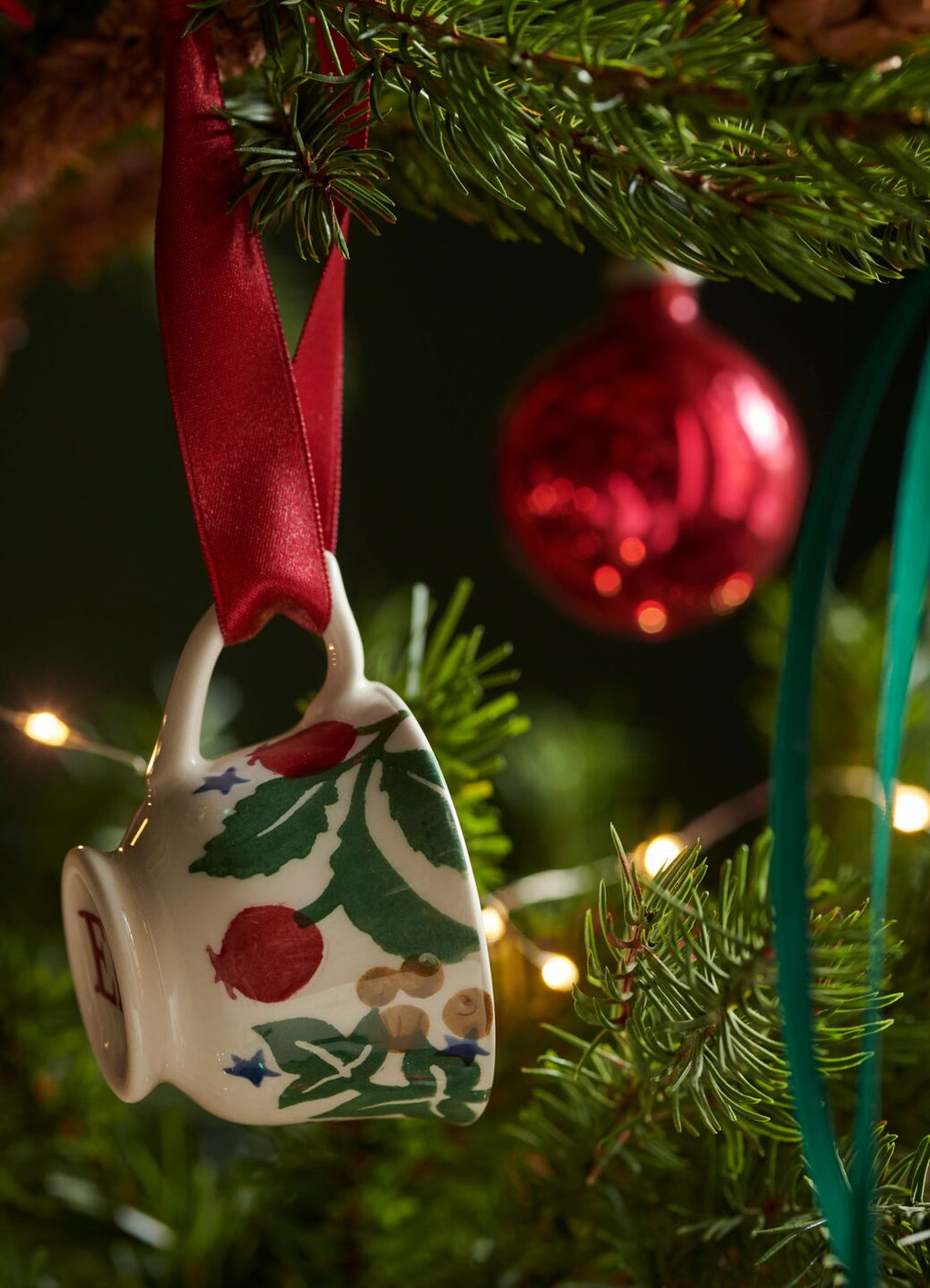 Rosehip & Ivy Tiny Teacup Decoration Boxed – Emma Bridgewater UK